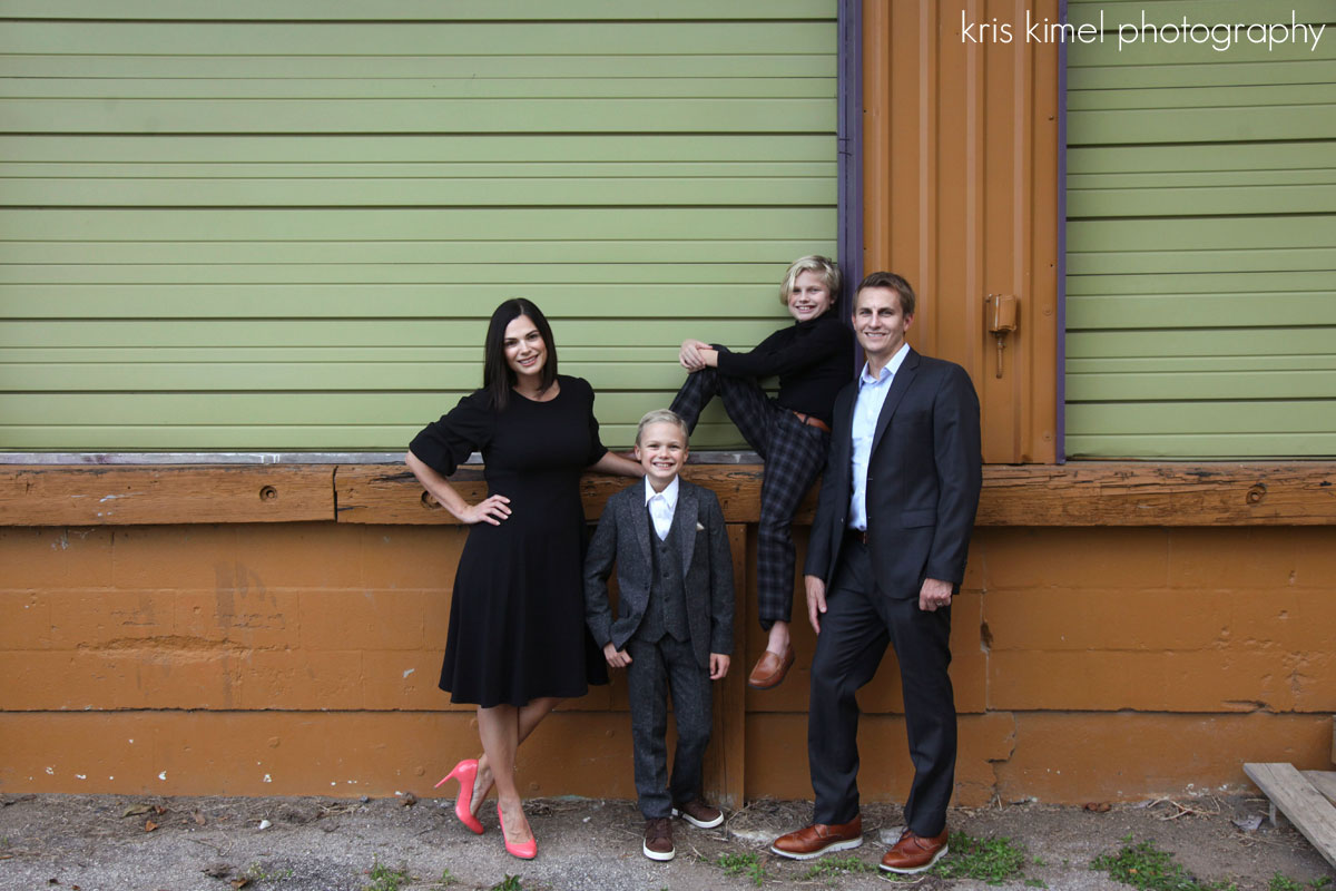 Fenniman Family Holiday Portraits in the All Saints District » Kris ...